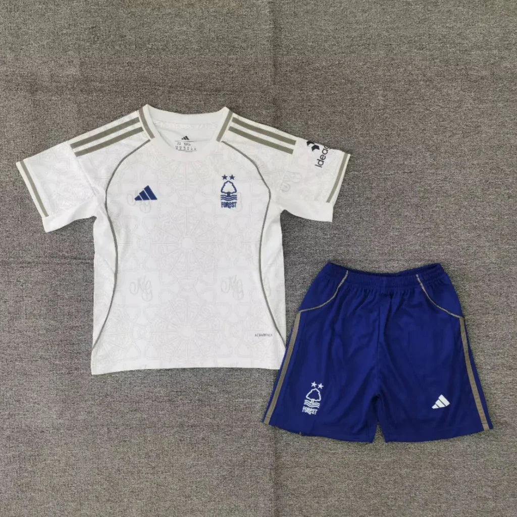 Nottingham Forest 25/26 Away Kids Kit – Youth Fan Set – Concept Kits
